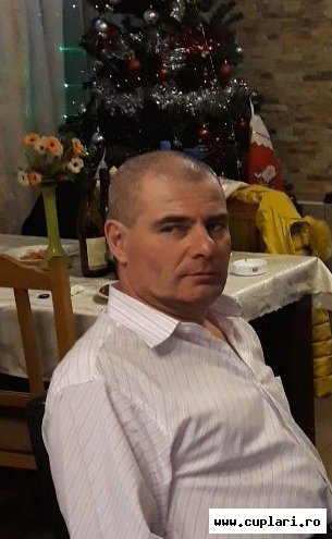 Profile de Hi5 cu barbati singuri din Caras Severin. Profile de ...